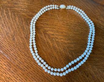 White bead necklace | Etsy