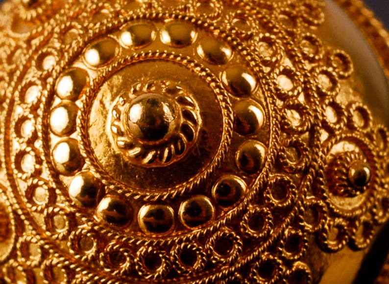 Turkish Button Ring in 18K Gold. Delicate and Fine Work of Handicraft ...