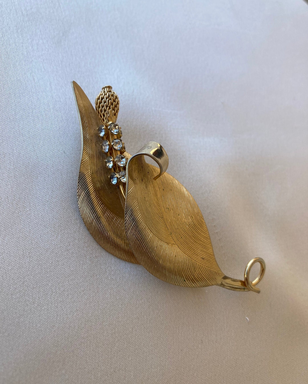 Vintage Hobe' Gold Tone Textured Leaf Brooch With Rhinestones - Etsy