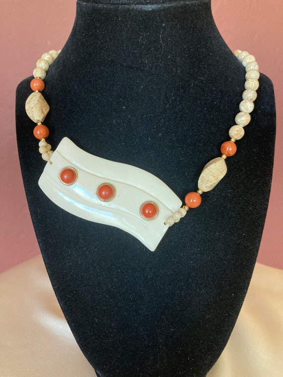 Vintage tan granite and - Gem