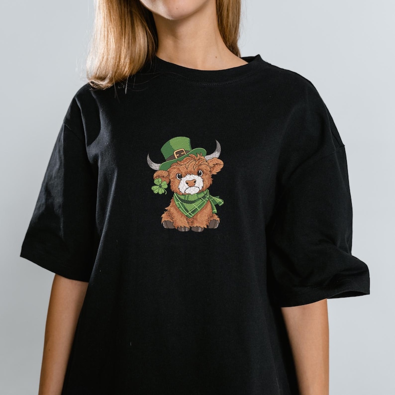 Cute St Patrick Cow Embroidery Design, Shamrock Highland Cow, Irish ...