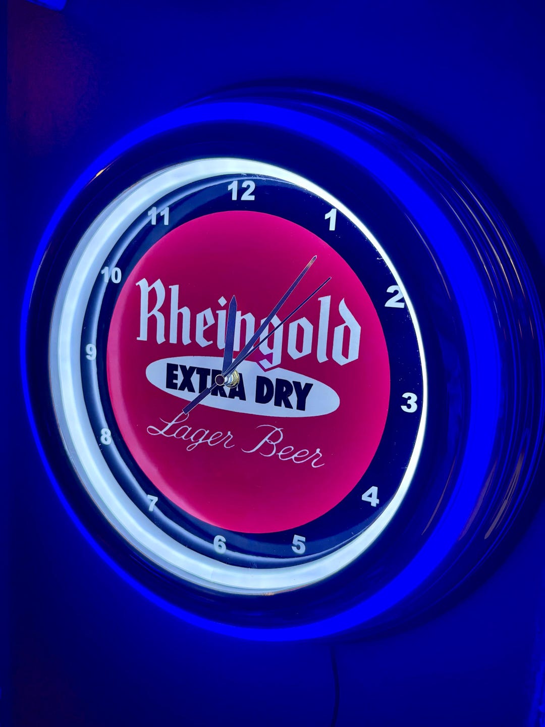 Rheingold Beer Bar Man Cave Blue Neon Style LED Retro Wall Clock ...
