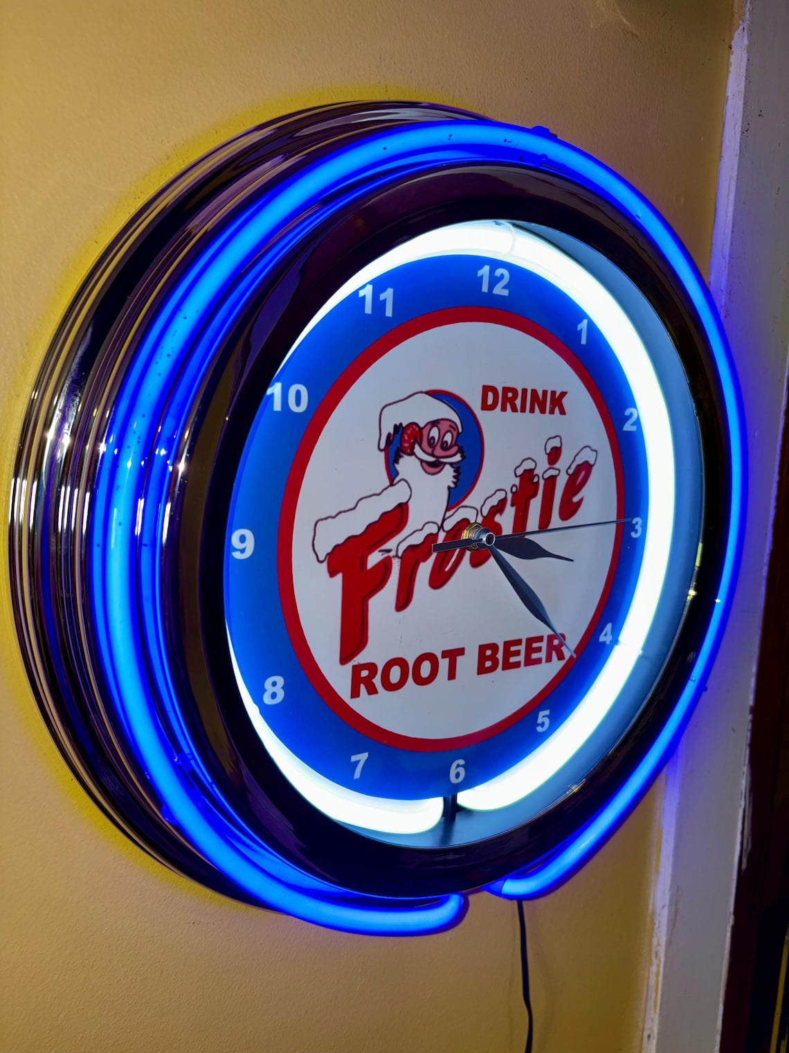 Frostie Root Beer Retro Soda Fountain Diner Kitchen Bar Man Cave Blue ...