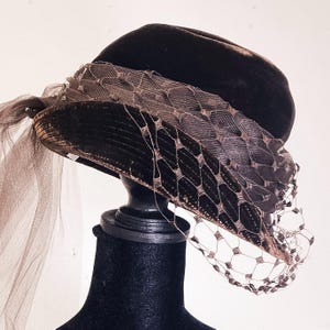 Vintage 1940s 50s Lord & Taylor Brown Velvet Hat With Veil and Ribbon ...