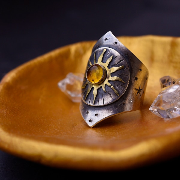 Shield Ring - Etsy