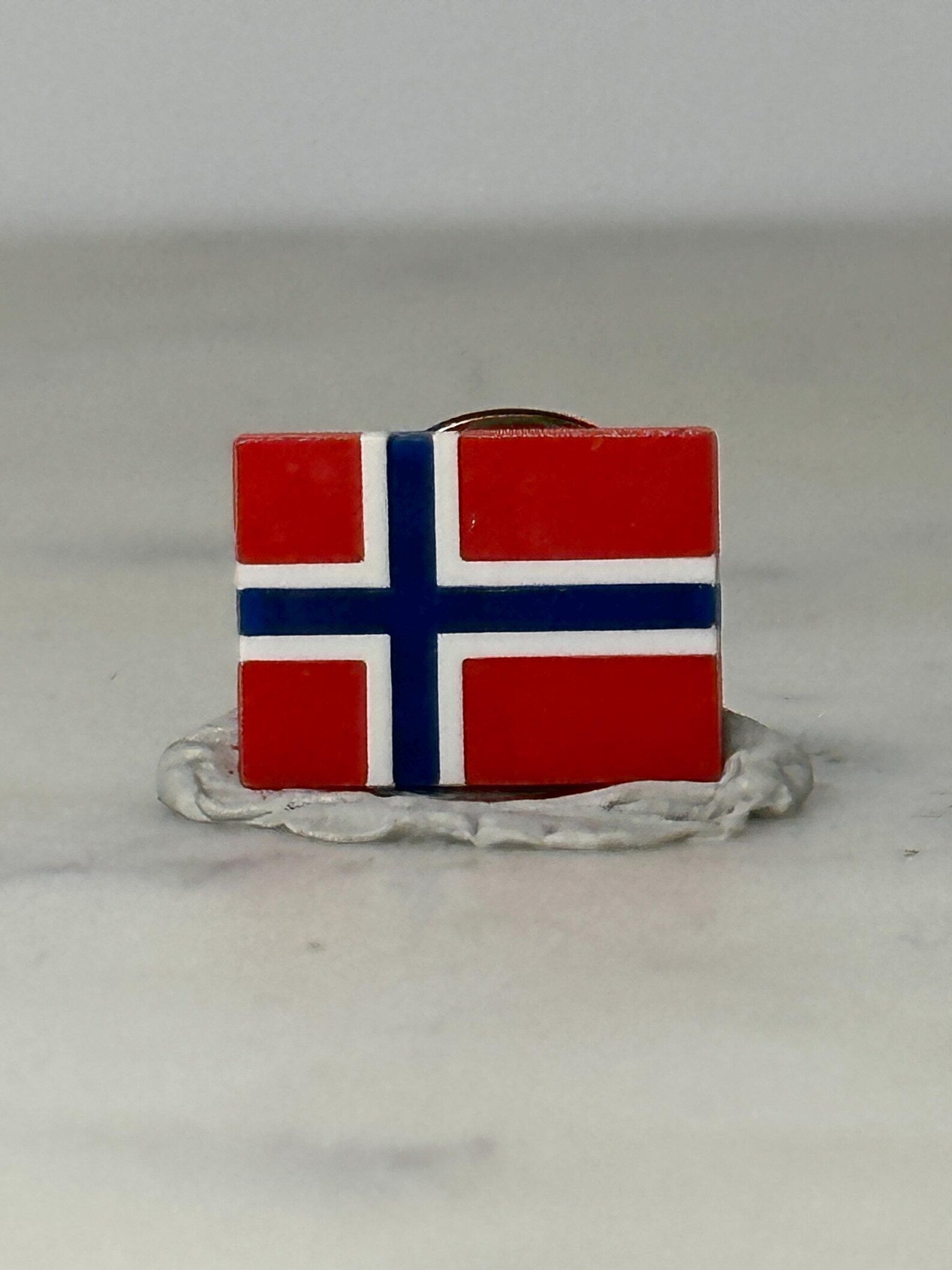 Norway Flag Pin: Red White Blue Enamel - Travel Souvenir Accessory - Etsy