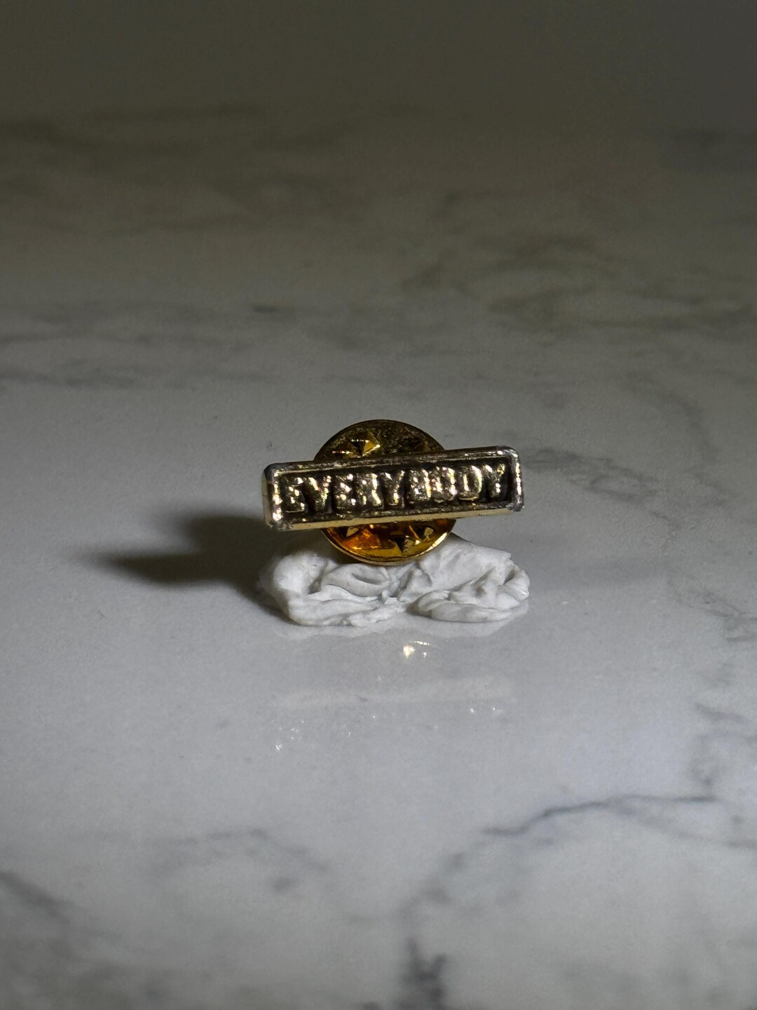 Everybody Slogan Pin: Silver and Gold Finish - Retro Motivational ...