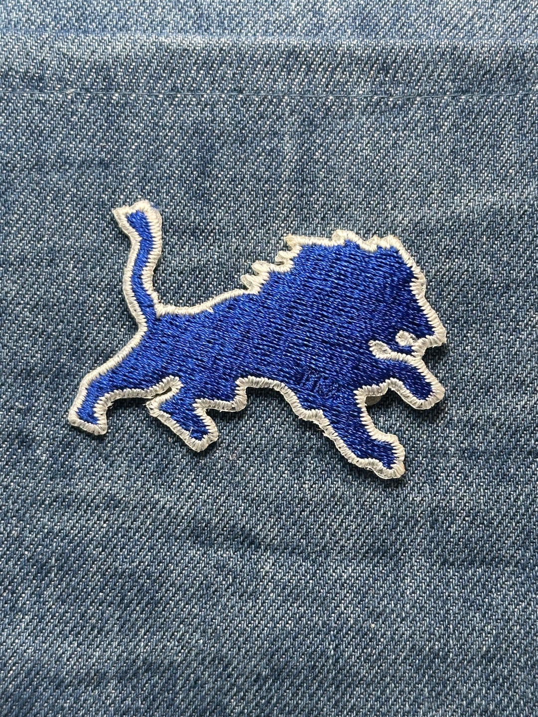 Detroit Lions Patch: Iron-on Blue Outline - Vintage Sports Accessory - Etsy