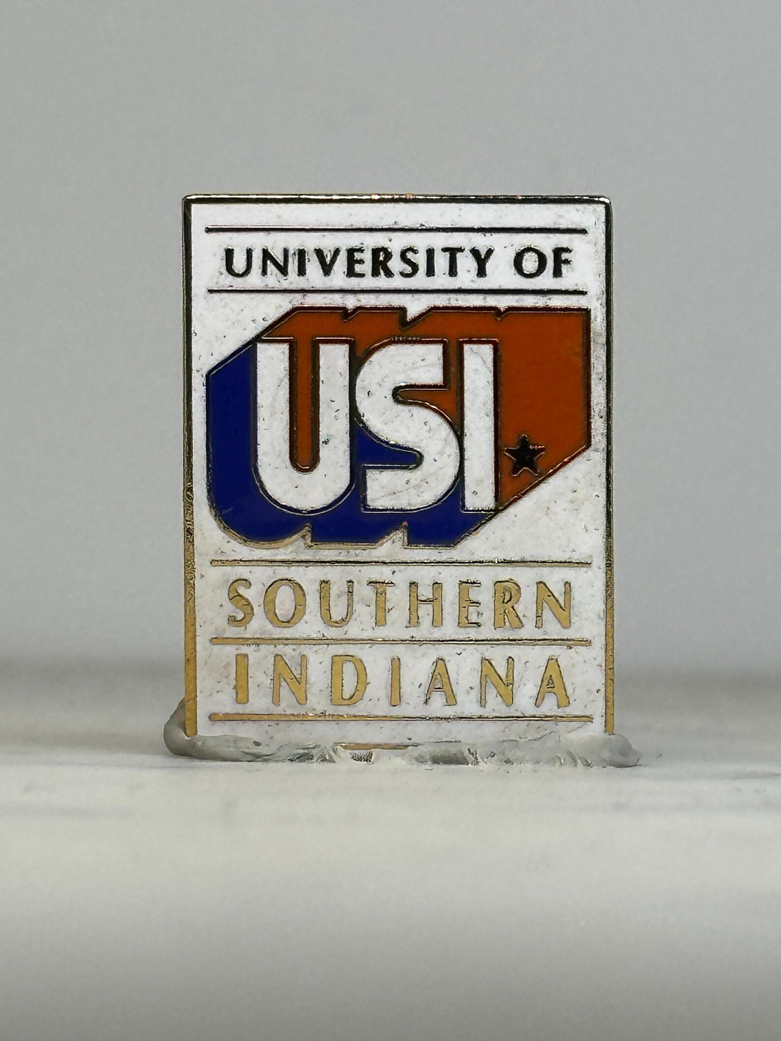 University of Southern Indiana Pin: White Enamel & Gold Trim - College ...