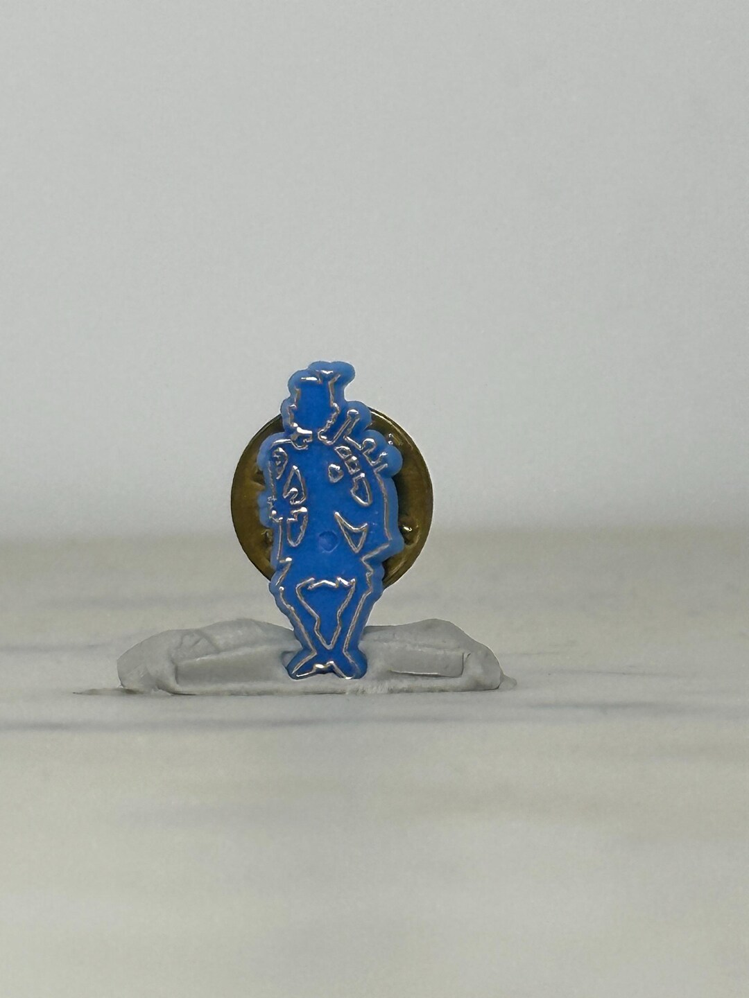 Bagpiper Pin: Blue Enamel Silhouette – Vintage Scottish Heritage Lapel ...