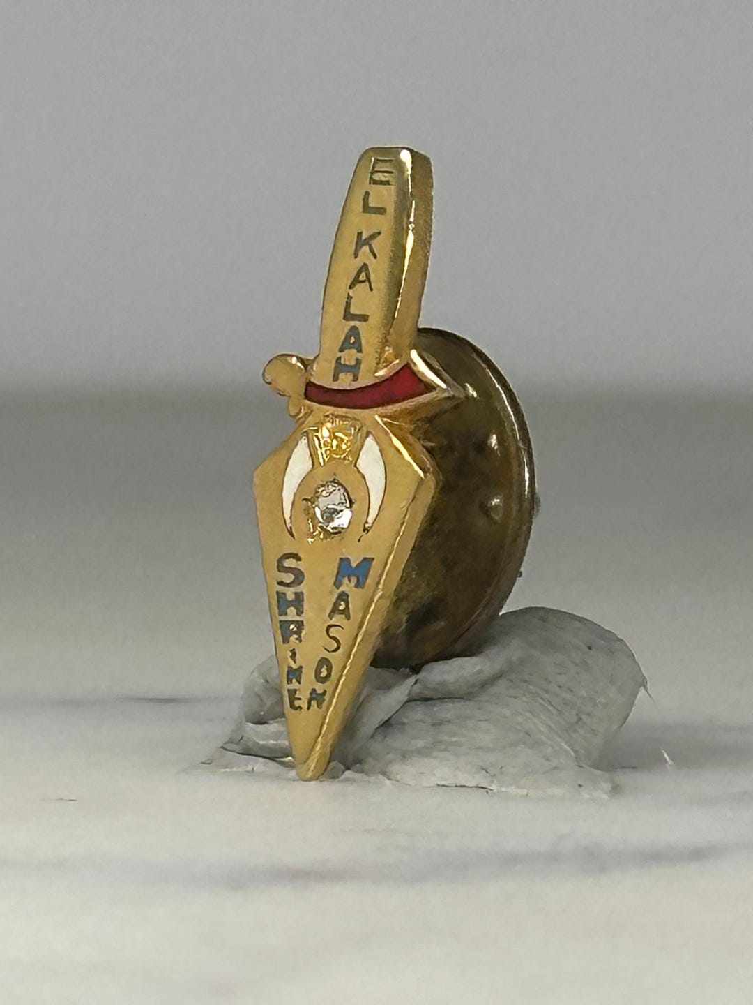 El Kalah Shrine Mason Lapel Pin: Gold Enamel - Vintage Fraternal ...