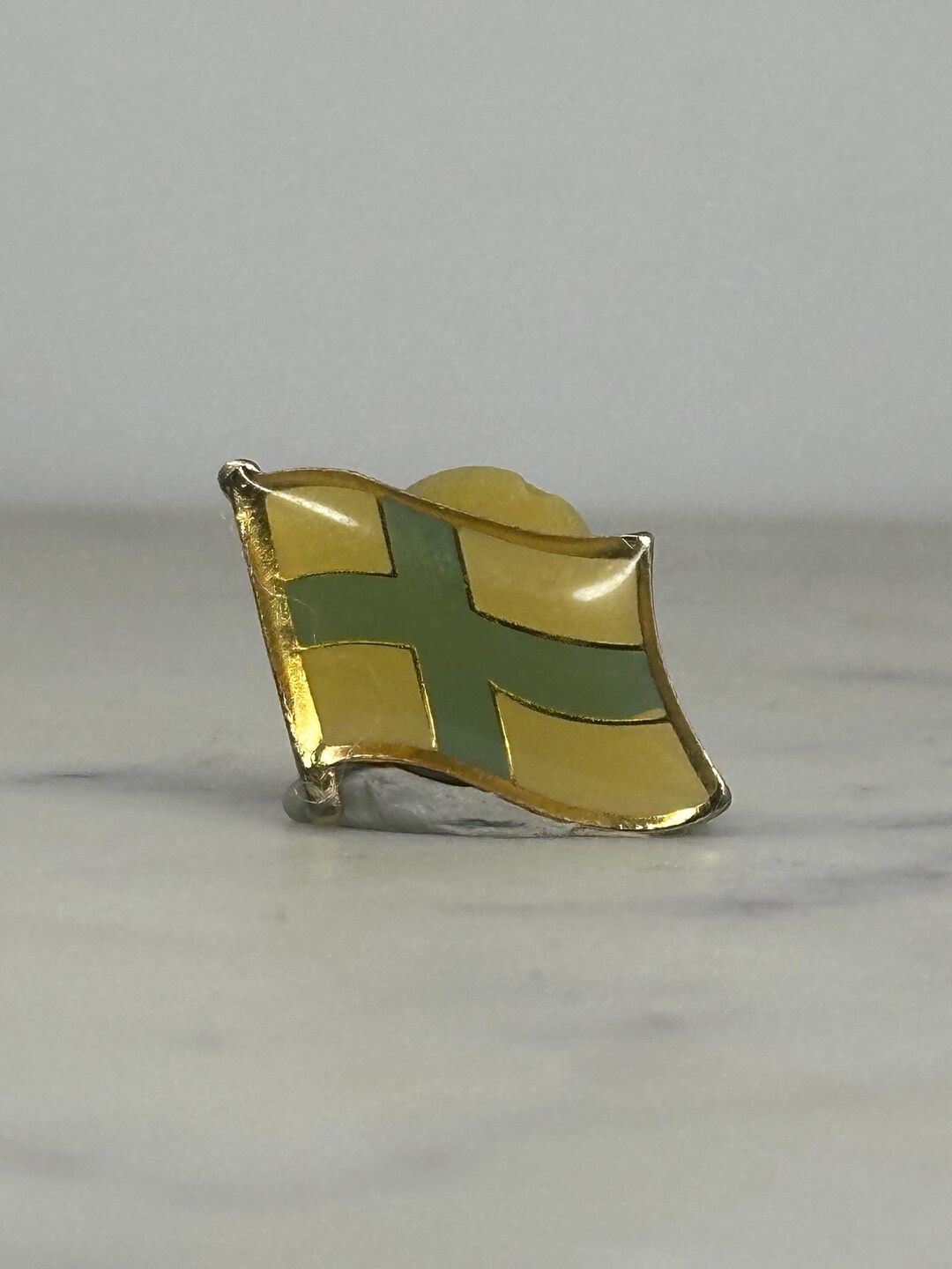 Vintage Finland Flag Pin – Enamel Nordic Cross Lapel Badge - Etsy