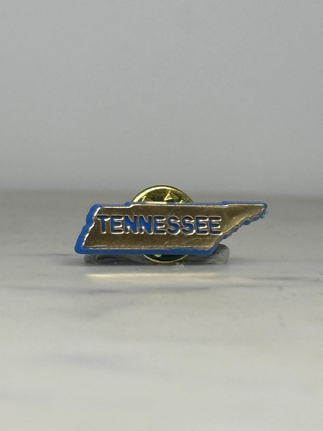Tennessee State Shaped Pin: Gold & Blue Enamel - Vintage Travel ...