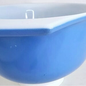 Vintage Pyrex Blue Snowflake Garland Casserole Dish White Oven Ware ...