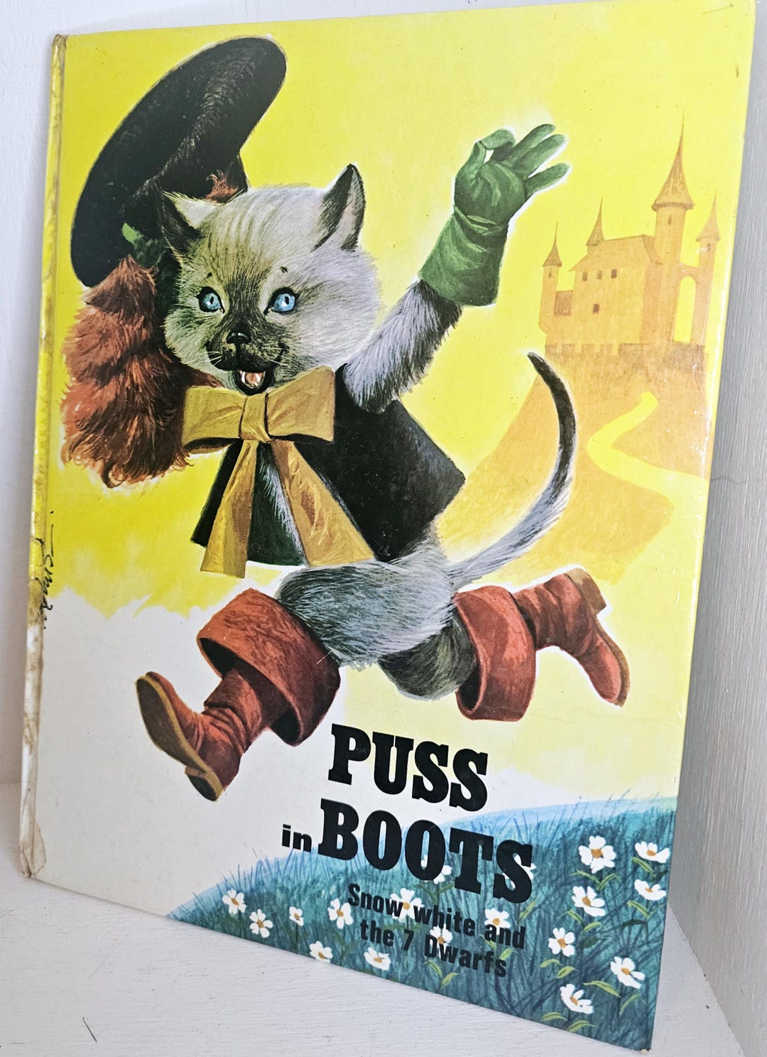 Vintage Puss in Boots Snow White and the 7 Dwarfs Story Book Kitsch ...