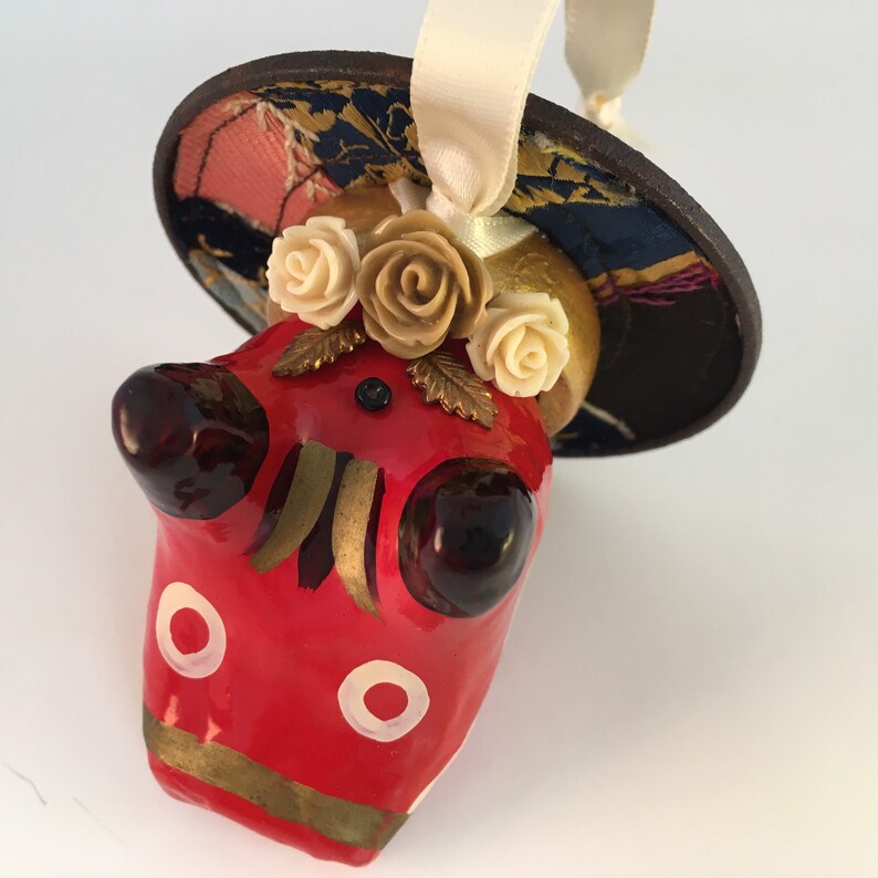 Akabeko Cow. Faux Taxidermy Ornament. Japanese Folk Art. - Etsy