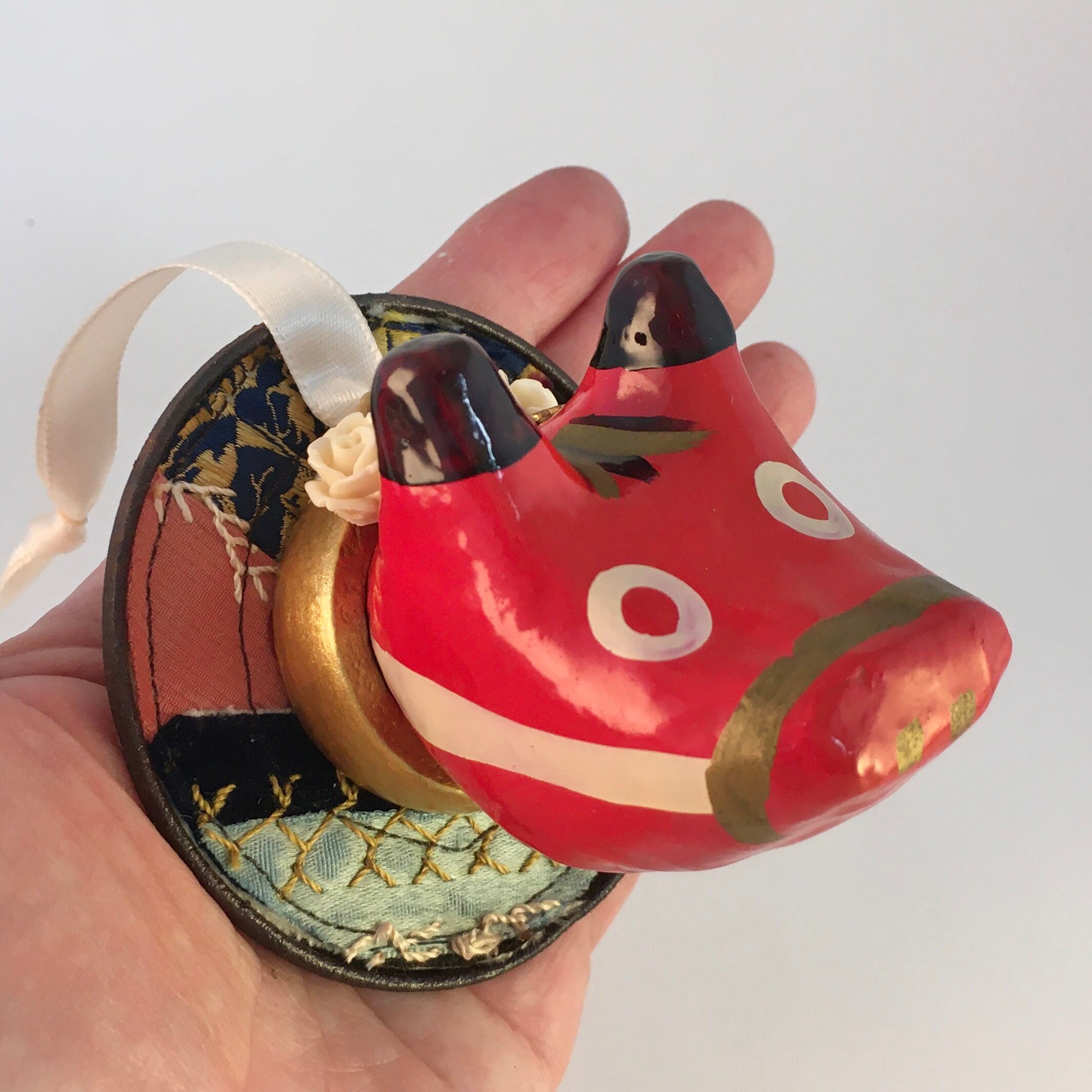 Akabeko Cow. Faux Taxidermy Ornament. Japanese Folk Art. | Etsy