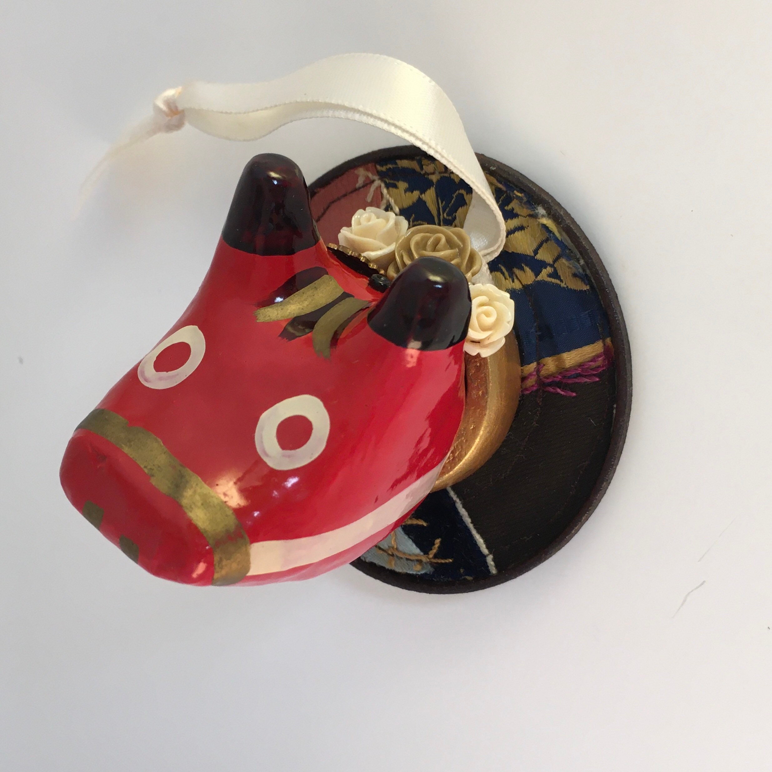 Akabeko Cow. Faux Taxidermy Ornament. Japanese Folk Art. | Etsy