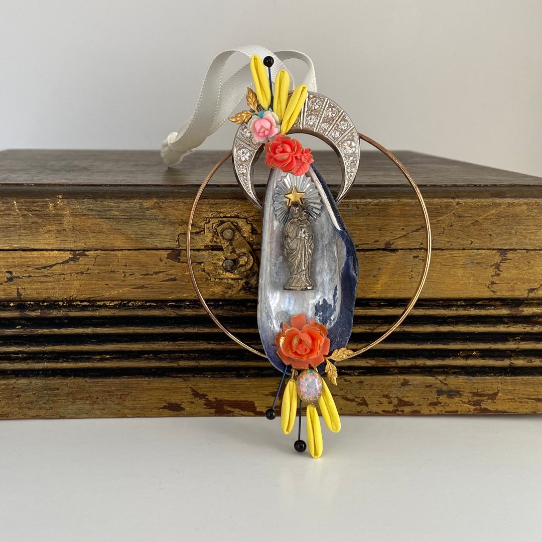 Mussel Shell Nicho Assemblage, Found Object Religious Art, Mixed Media ...