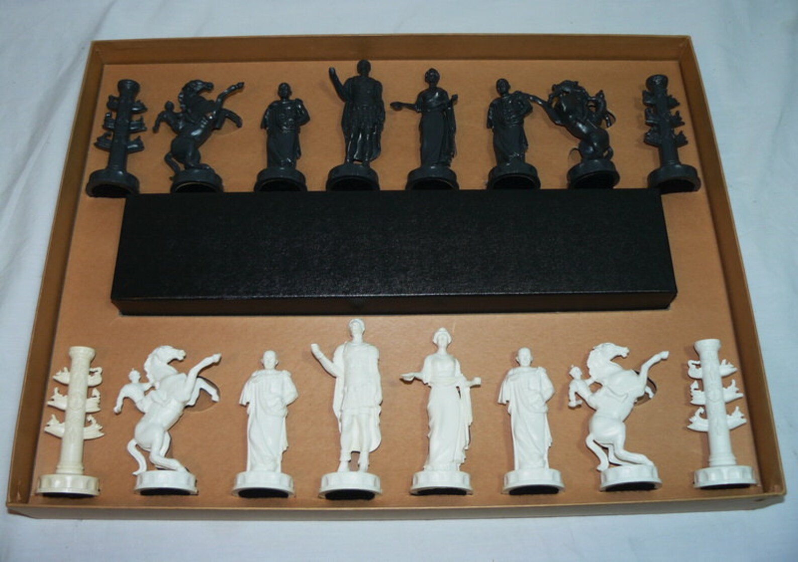 Classic Games Chess Set Ancient Rome 264 BC 14 AD 1963 | Etsy