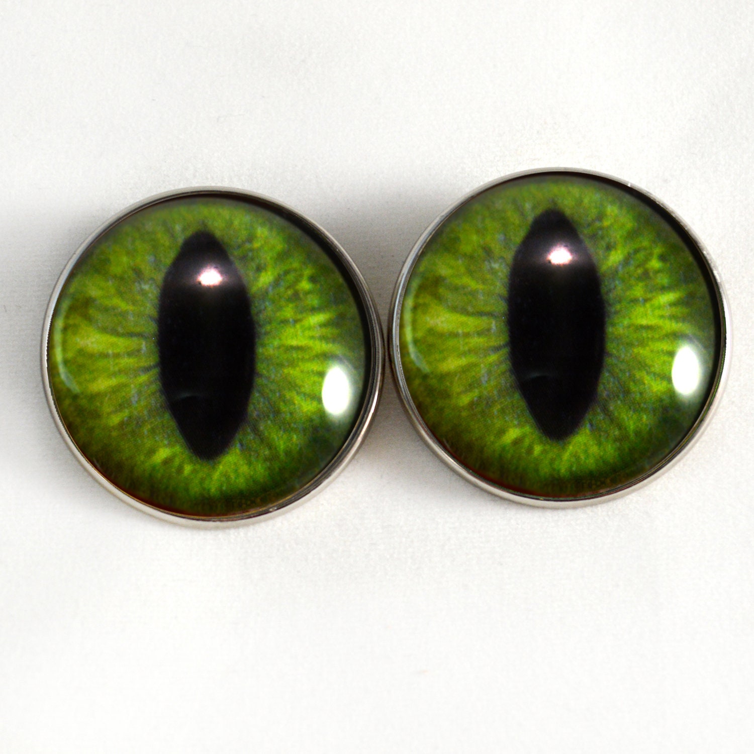 10mm - 30mm Lime Green and Cat or Dragon Button Eyes Sew on Shanks ...
