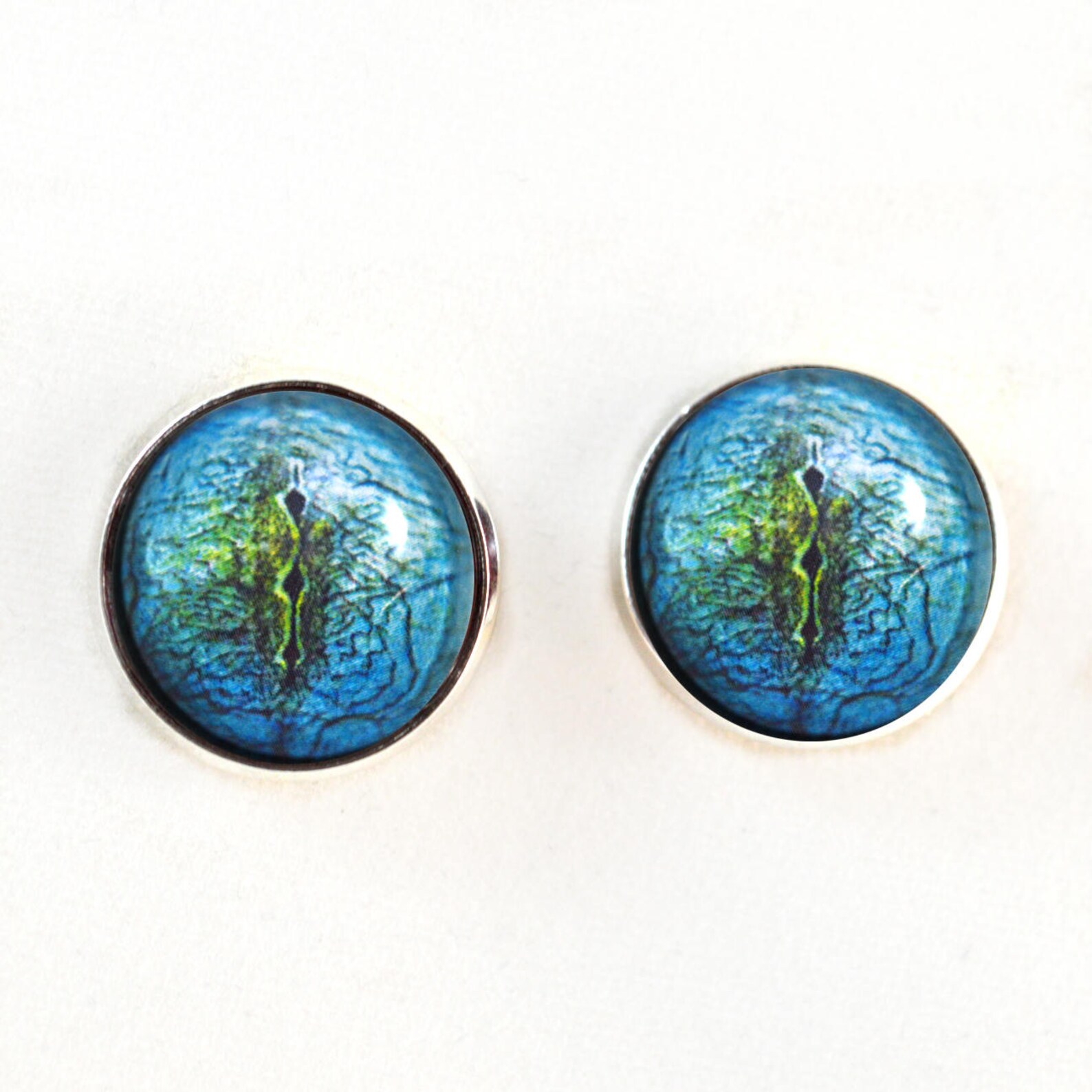 10mm - 30mm Blue Lizard Reptile Button Eyes Sew on Shank With Loop ...