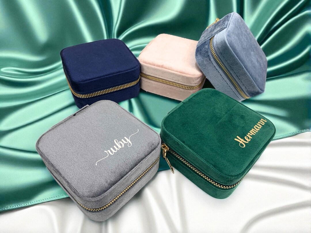 Custom Velvet Jewelry Box, Bridesmaid Gift, Travel Jewelry Case - Etsy