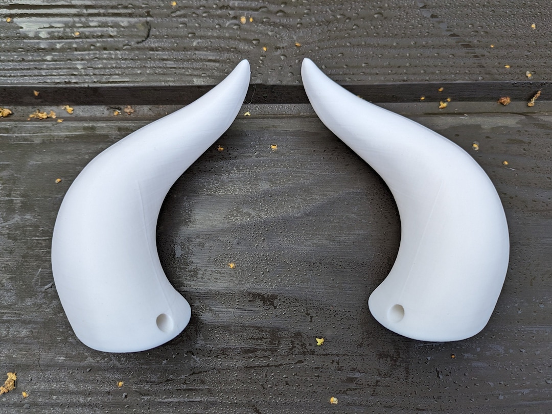 Curved Pair of Demon Bull Style Horns - White 3D Printed Cosplay ...