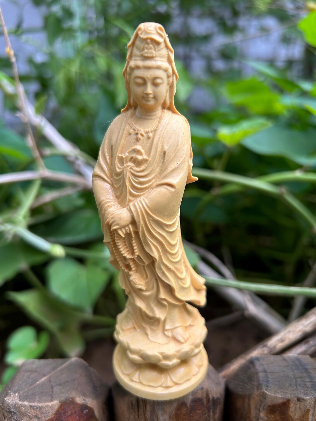 Solid Wood Carved Rare Kuan-yin Guan Yin Boddhisattva Goddess Statue ...