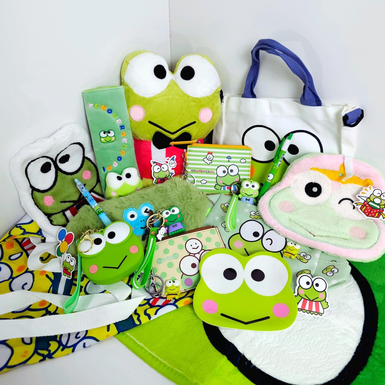 Keroppi Personalized Mystery Box, Adorable Kawaii Green Frog Plushies ...
