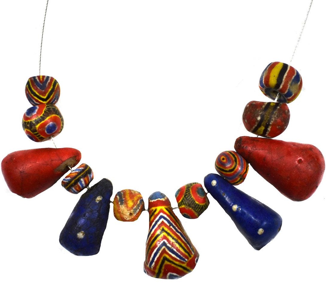 Kiffa Powder Glass Beaded Necklace Mauritania - Etsy