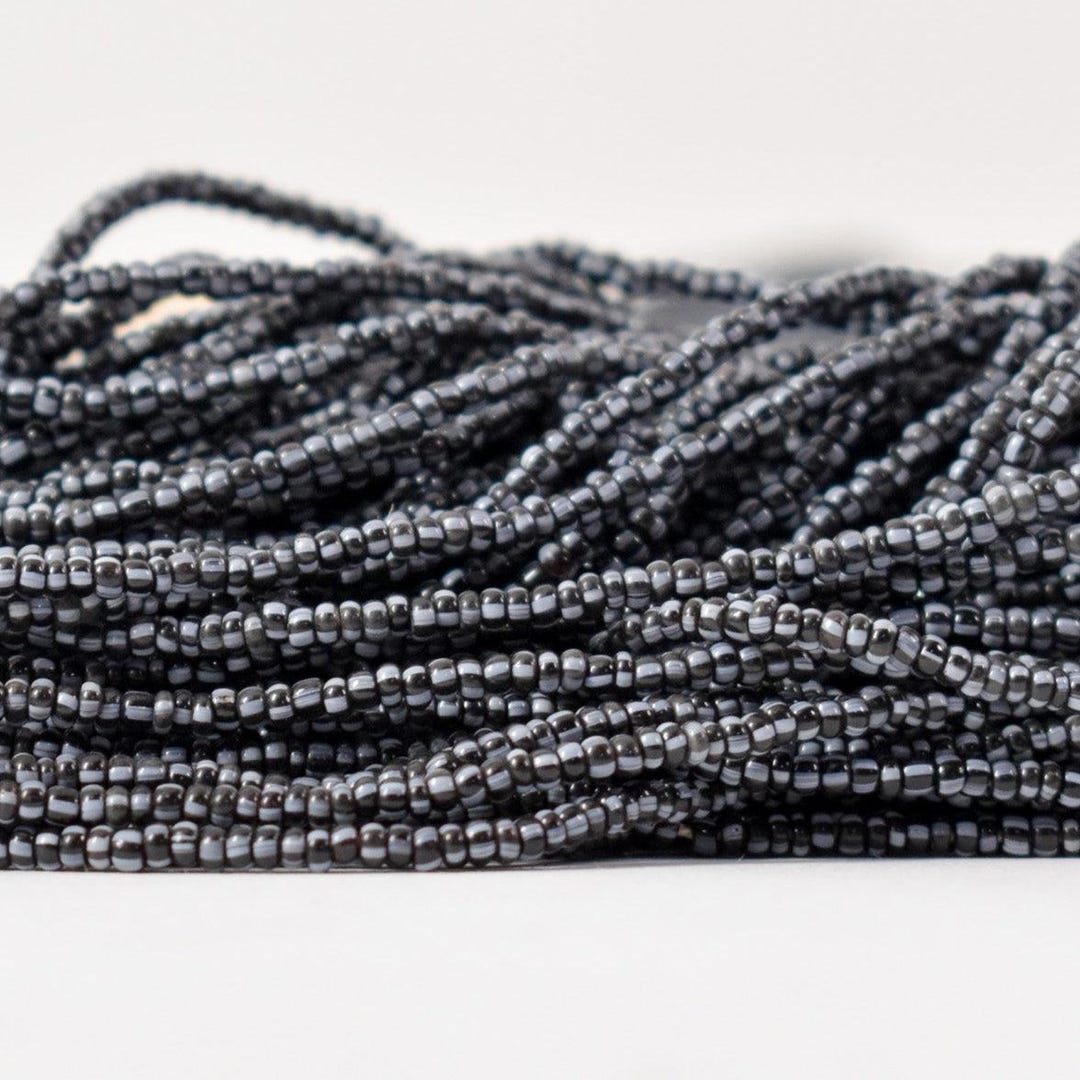 Baule Tamba Striped Seed Bead Necklace - Etsy