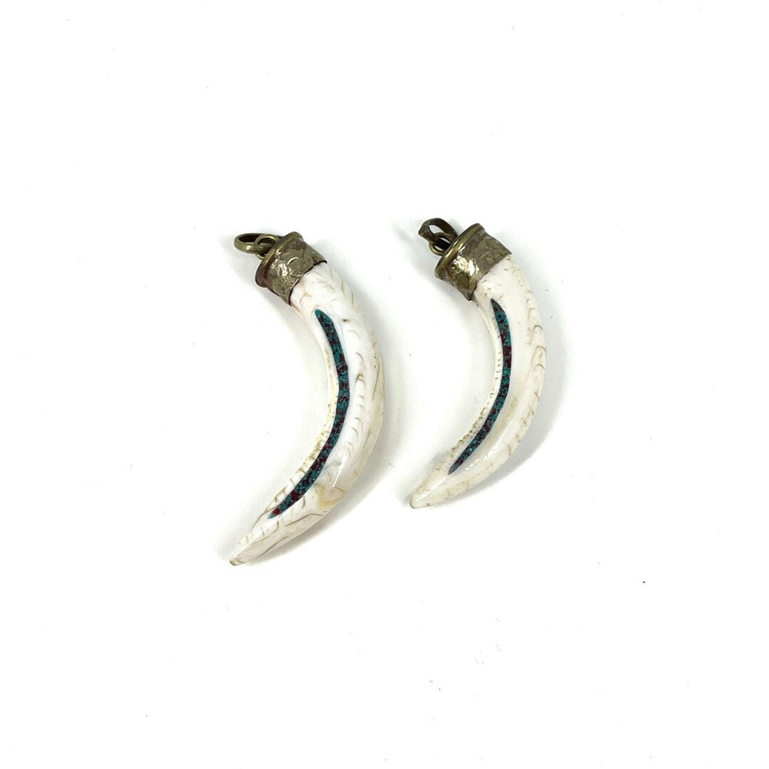 2 Sacred Chank Shell Pendants Tibet - Etsy