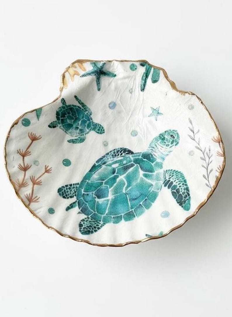 Green Sea Turtle Scallop Shell Dish: Coastal Jewelry Holder - Etsy
