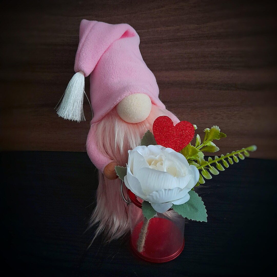 Custom Gnome Flower. Personalized Gnomes Handmade Pink. Cute Cozy ...