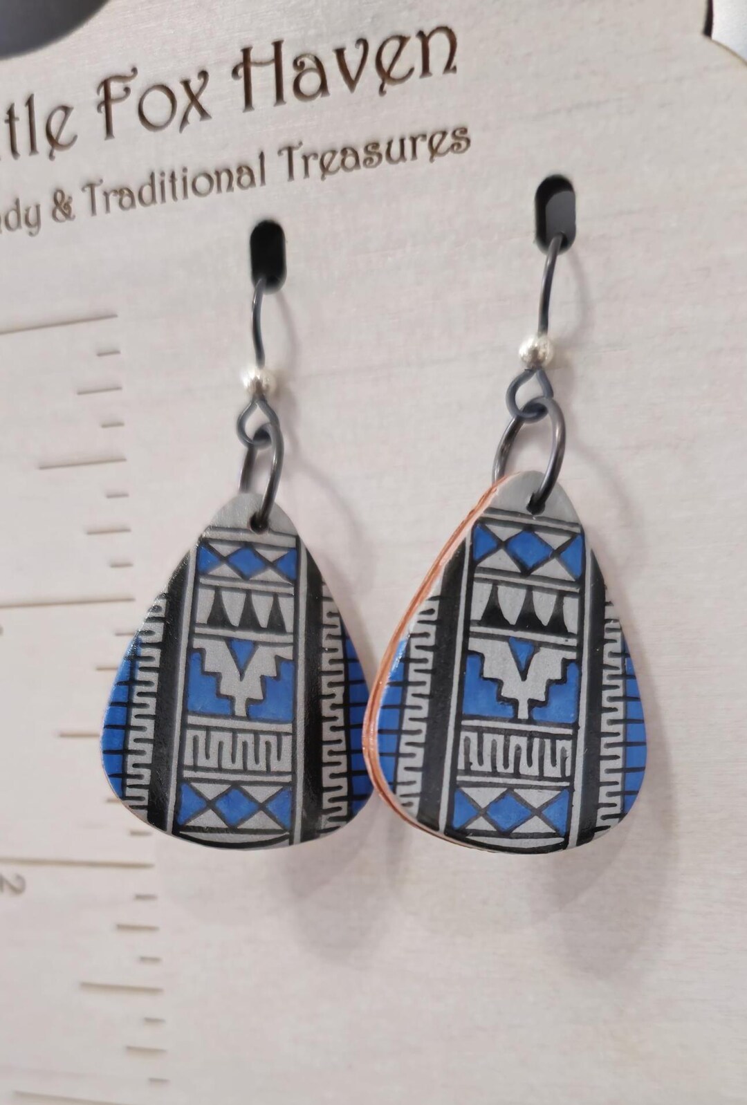Peruvian Hand-painted Clay Triangle Beads * Blue-gray-black * Black ...