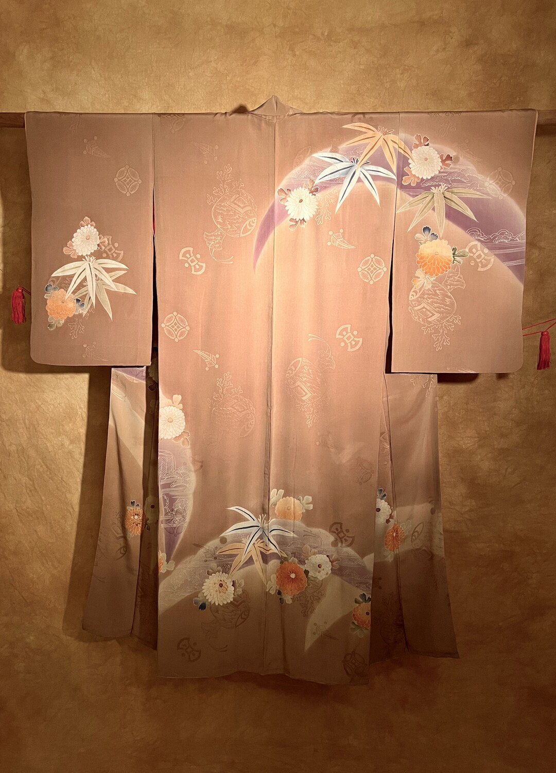 Antique Mon-kinsha Pure Silk Kimono / Embroidery Neutral - Etsy