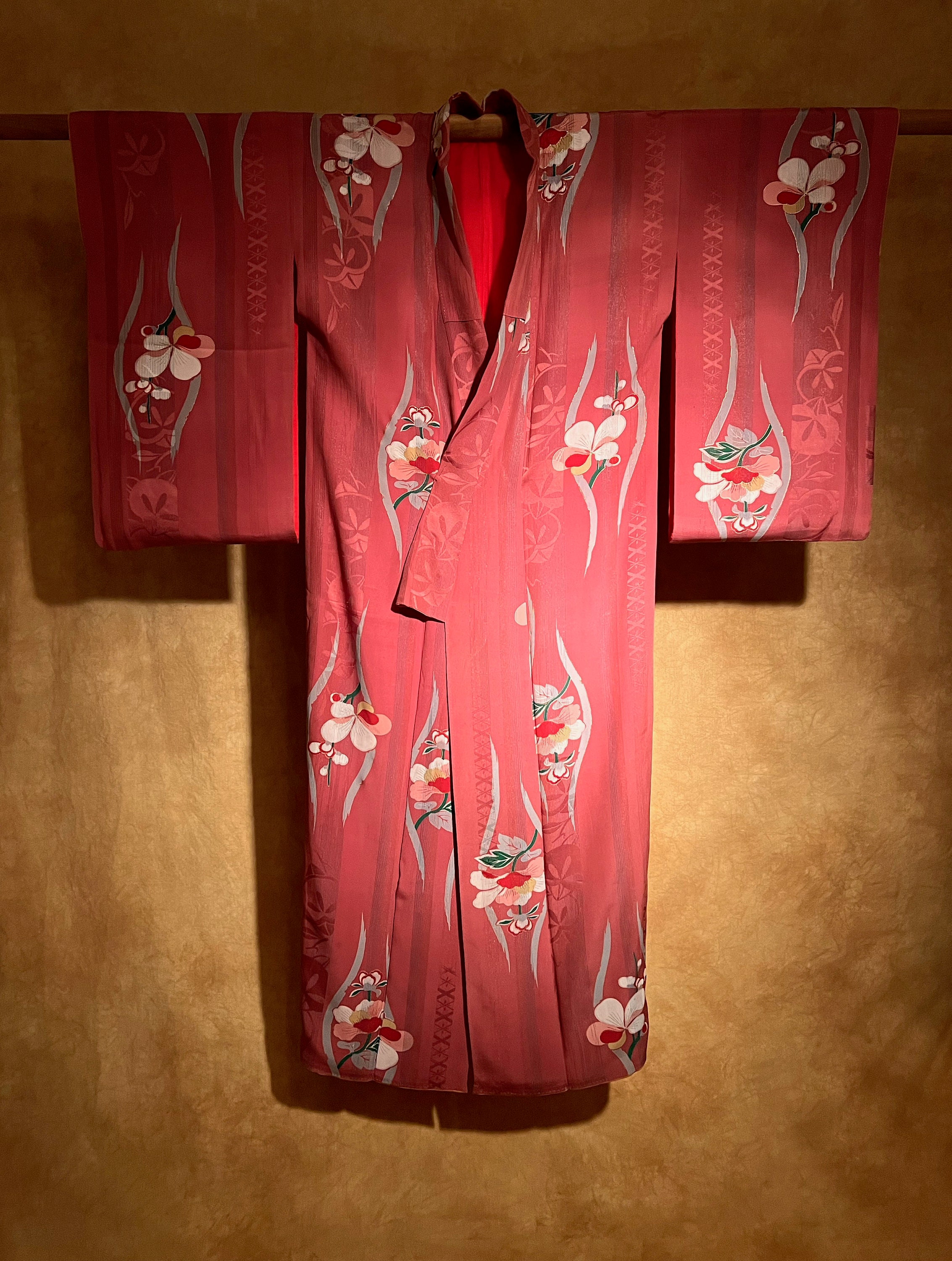 Antique Pure Silk Mon-kinsha Kimono / Tachiwaku Beautiful Design - Etsy