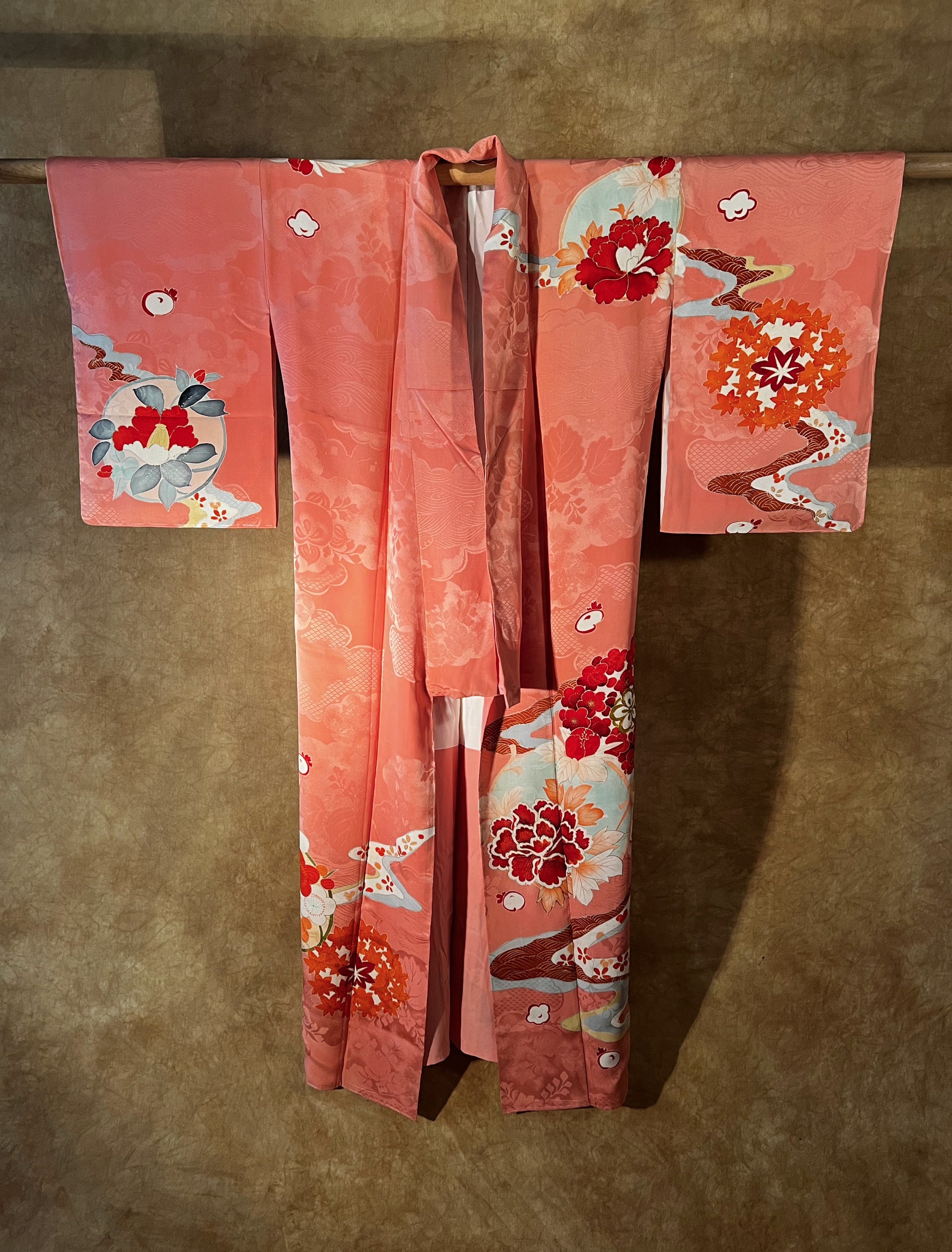 Antique Pure Silk Mon-kinsha Kimono / Hitotsu-mon Artistic Design One ...