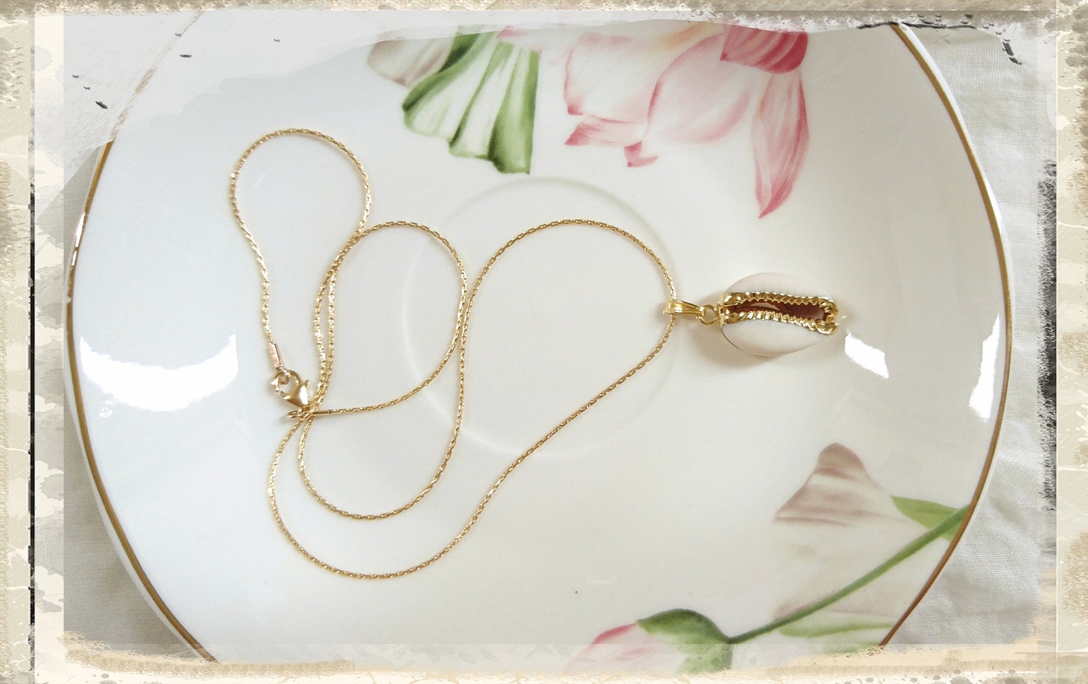 Caribbean Jewelry, Bohemian Shell Necklace, Nautical Shell Charm, Gold ...