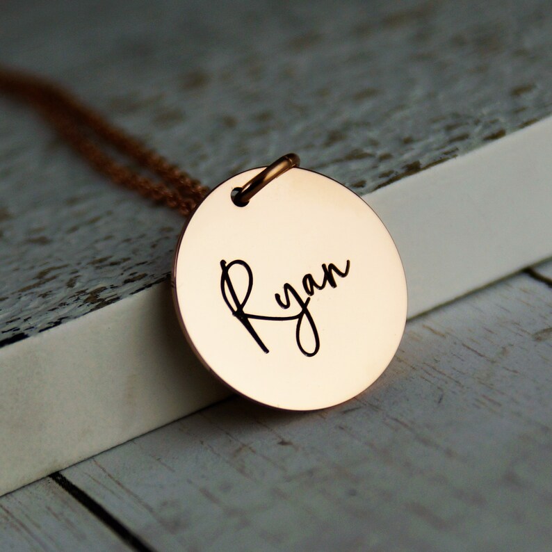 Collar de nombre Collar grabado personalizado Collar de - Etsy España Collar de nombre Collar grabado personalizado Collar de - Etsy España
