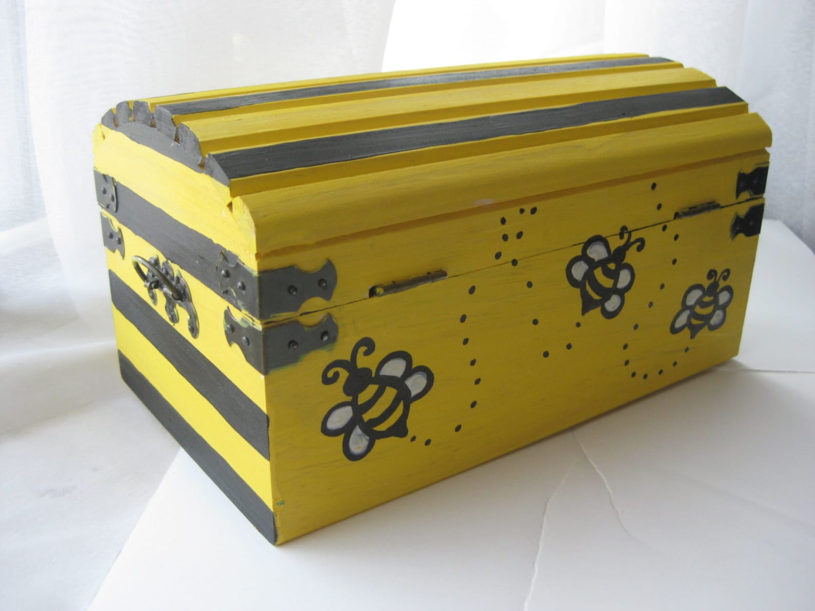 Personalized Wooden Bumblebee Treasure Chest Toy Keepsake Box - Etsy