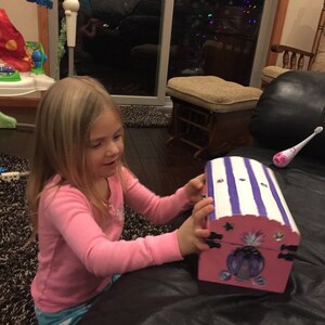 Teacher's Treasure Chest or Incentive Box Medium Sized, Latch, Color ...