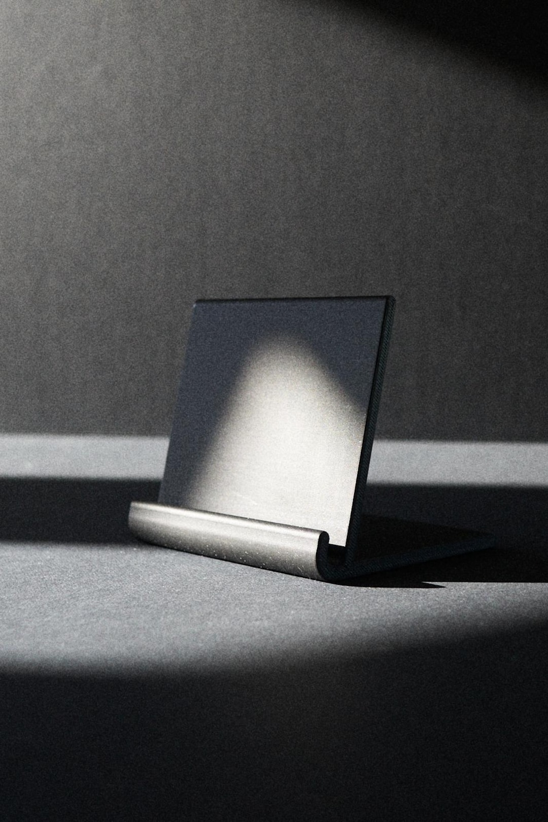 IPad Table Stand (3D Printed) – Minimalist Tablet Holder for Desk ...