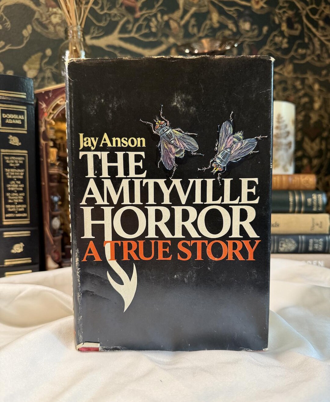 1977 "the Amityville Horror: A True Story" by Jay Anson — Book Club ...