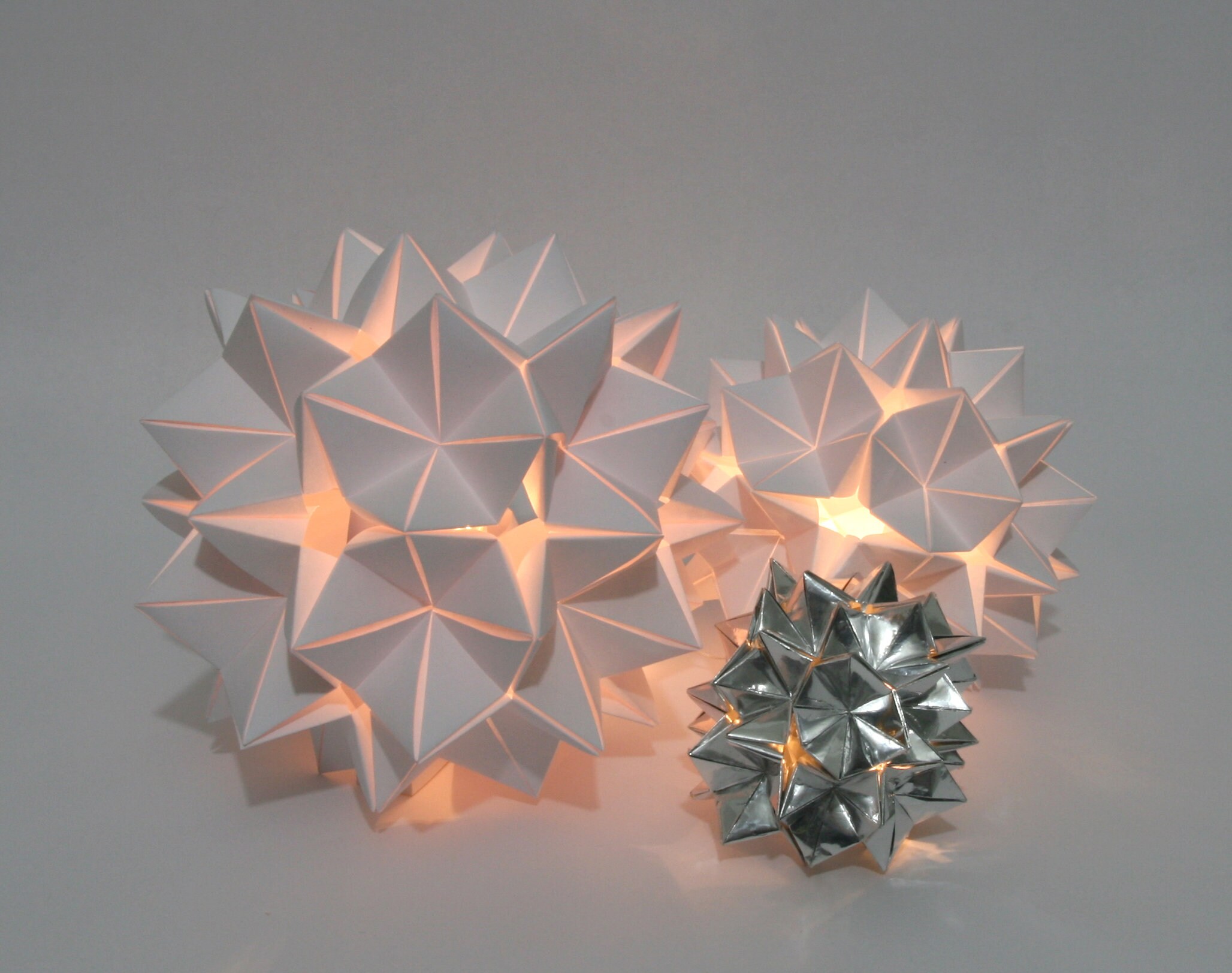 Stellata Lux Illuminated Paper Centerpiece | Etsy