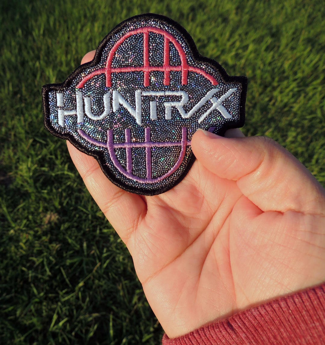 Pop-fantasy Warrior Embroidered Patch — Iron-on / Sew-on Character ...