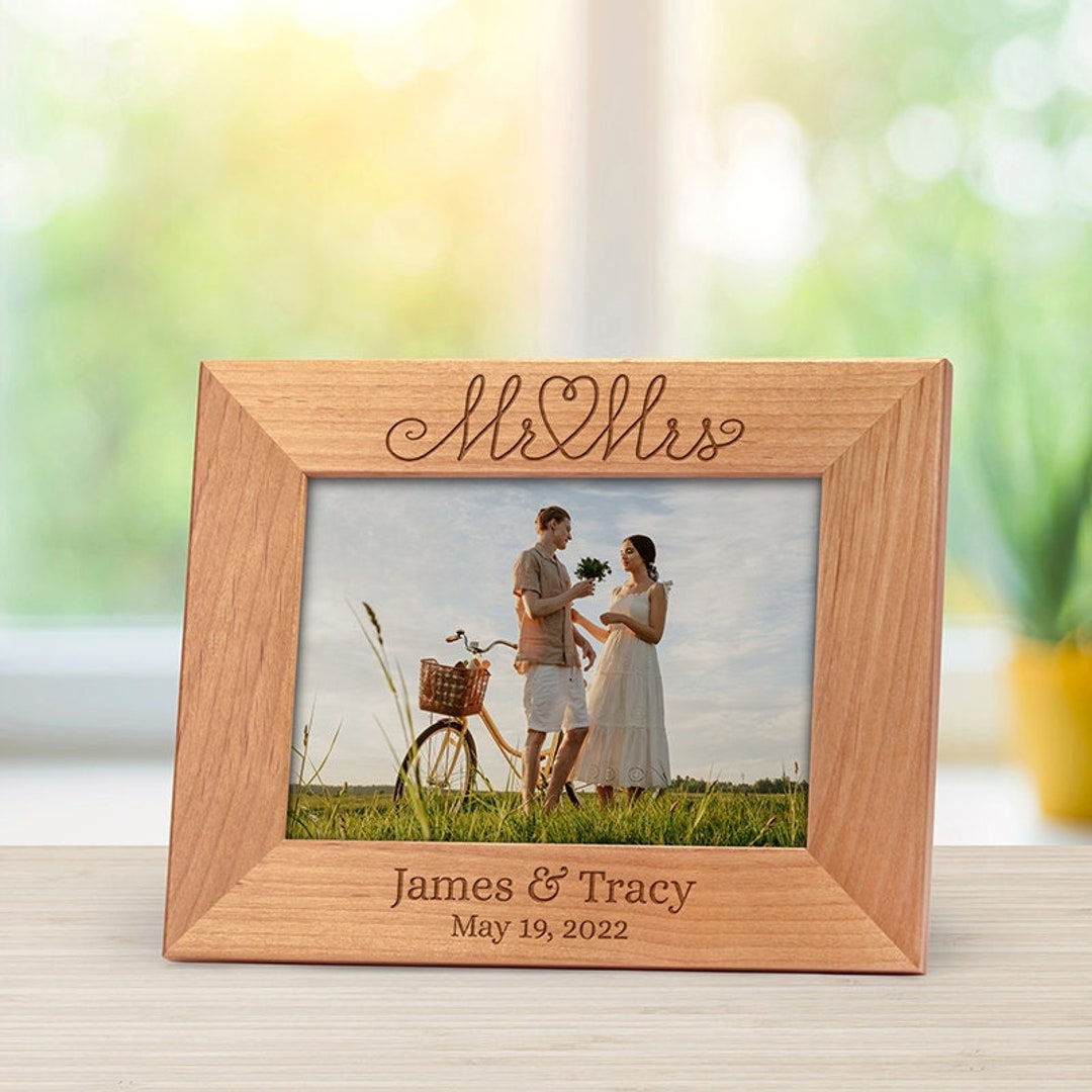 Personalized Mr and Mrs Frame, Engraved Mr & Mrs Photo Frame, Custom ...