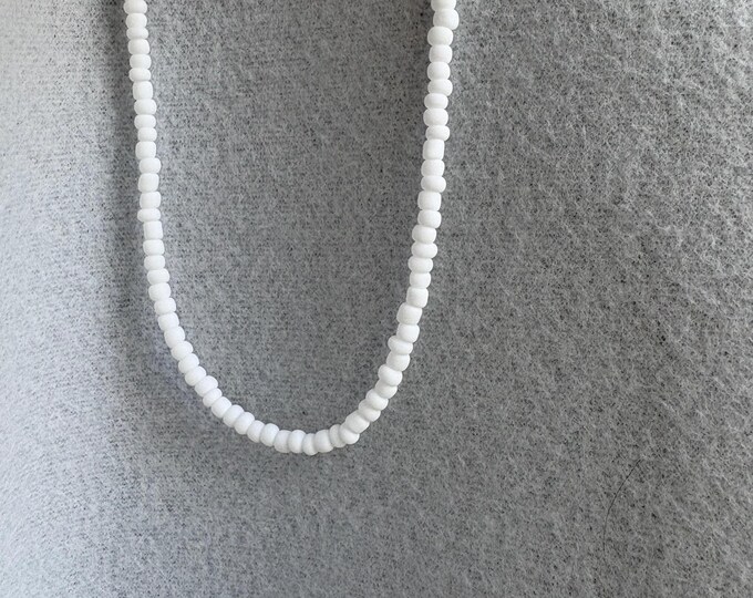 Beluga Whale | Seed Bead Necklace - Etsy