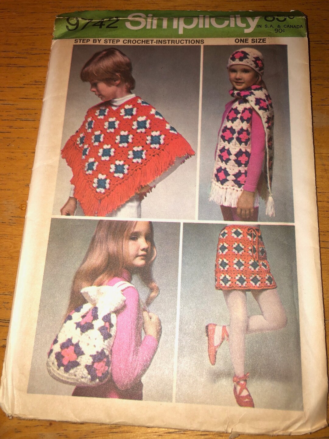 Simplicity Crochet Pattern 9742 Poncho Skirt Scarf Bag Hat Complete ...
